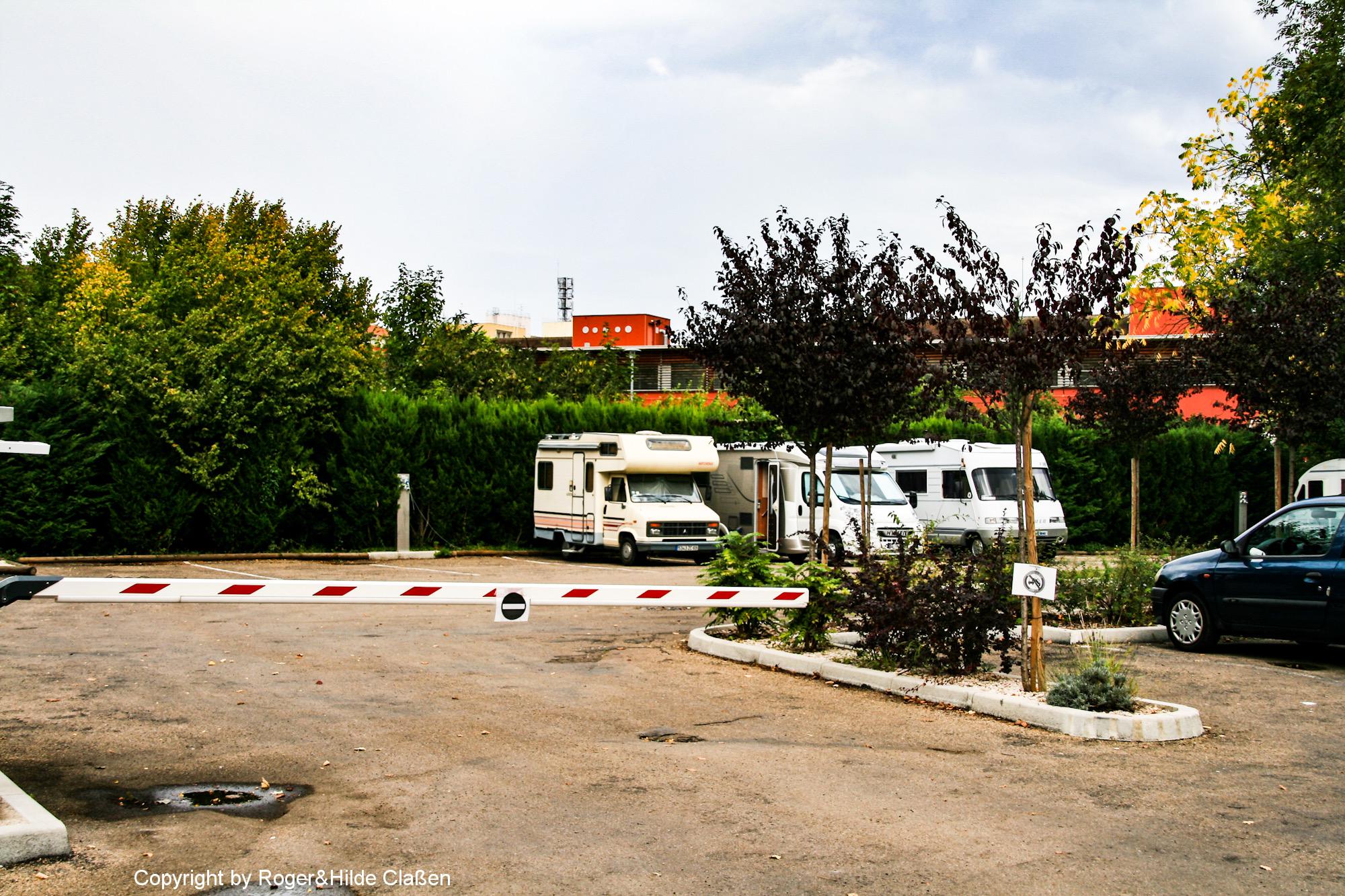 Wohnmobilstellplatz. Aire de Camping-car du Lac Kir, Dijon - Wohnmobil ...